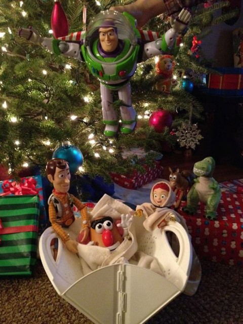ALTERNATIVE NATIVITY SCENES... - Pee-wee's blog