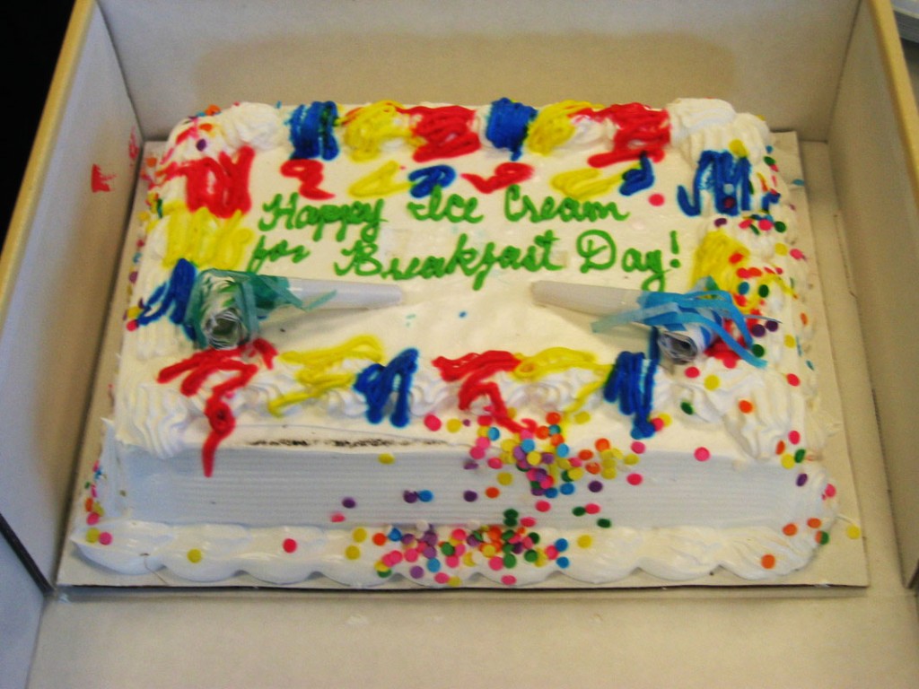 ICE CREAM FOR BREAKFAST DAY!!! - Pee-wee's blog